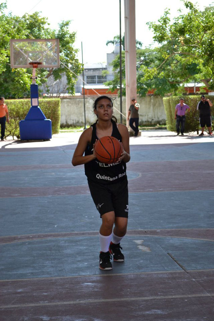 CLARISSA SÁNCHEZ BAROCIO, UNA CHICA LLENA DE ÉXITOS - Diagonal