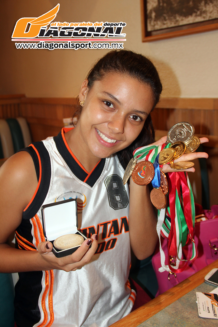 CLARISSA SÁNCHEZ BAROCIO, UNA CHICA LLENA DE ÉXITOS - Diagonal